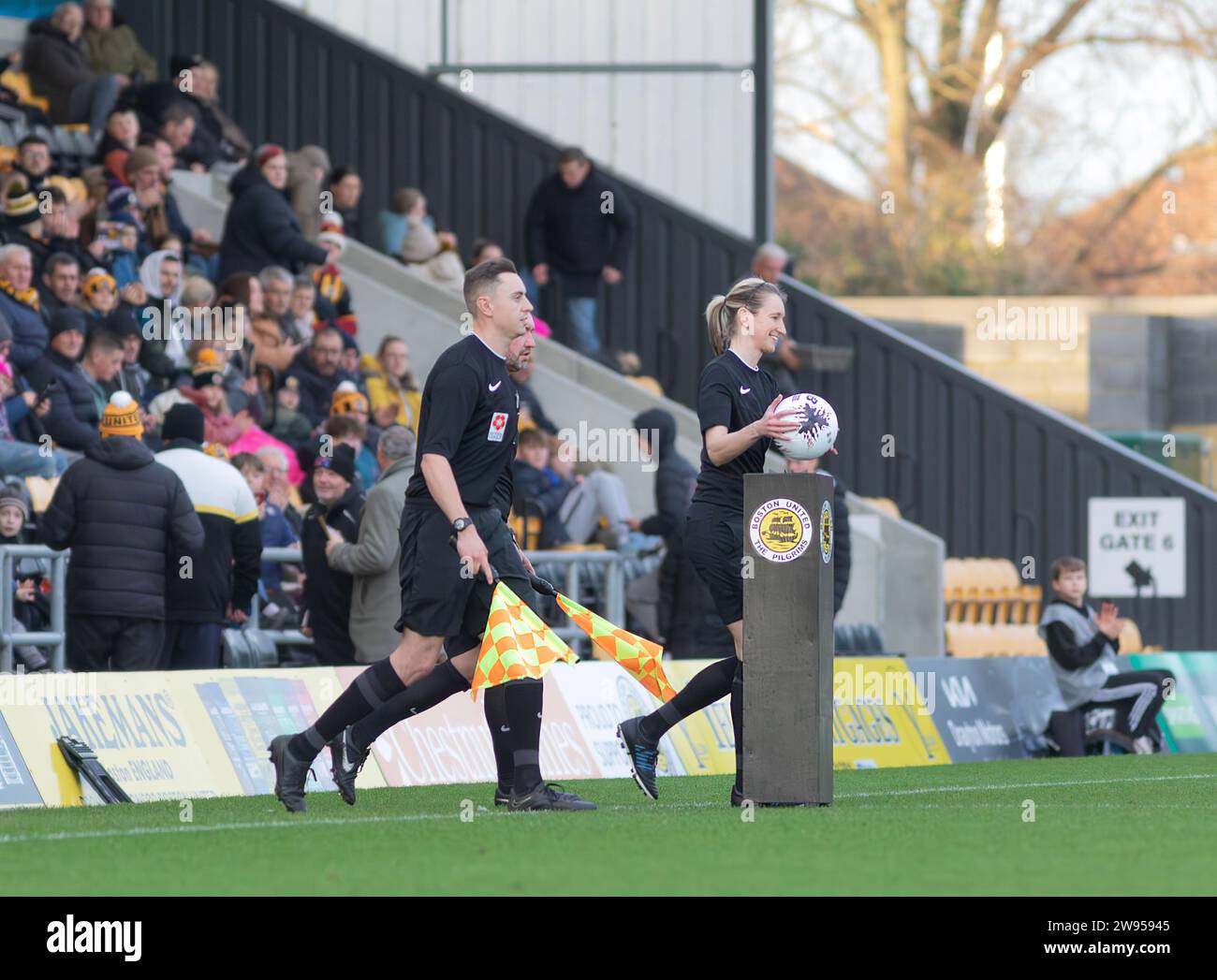 Boston United Vs Alfreton Town Vanarama National League North 23.12. ...
