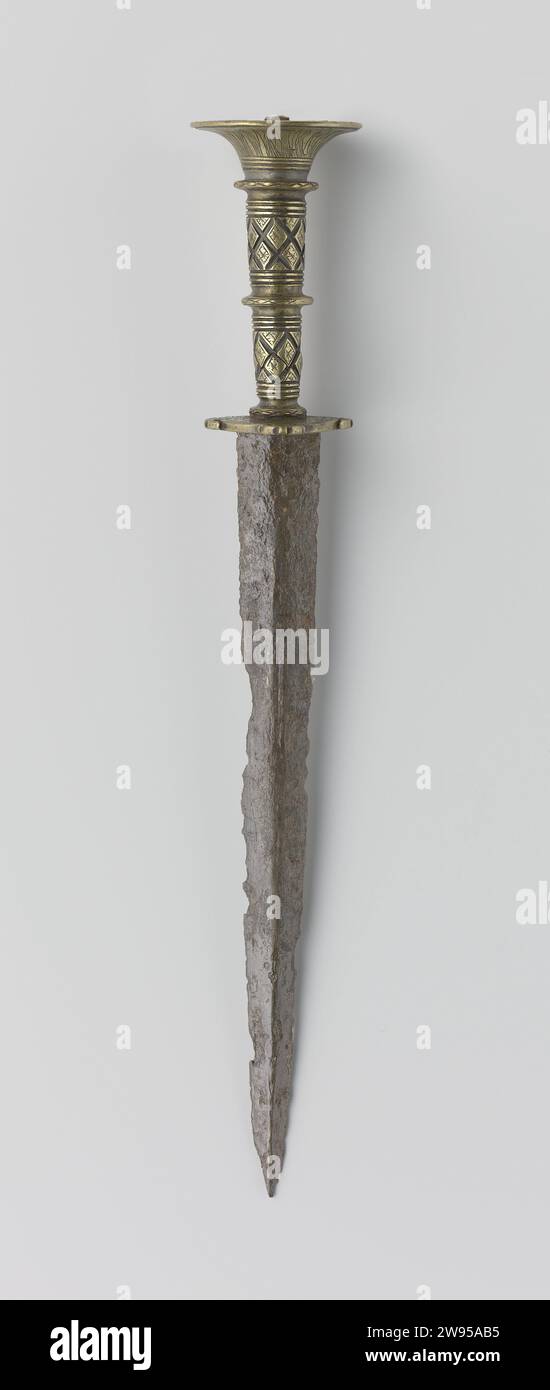 Bent dagger hi-res stock photography and images - Alamy