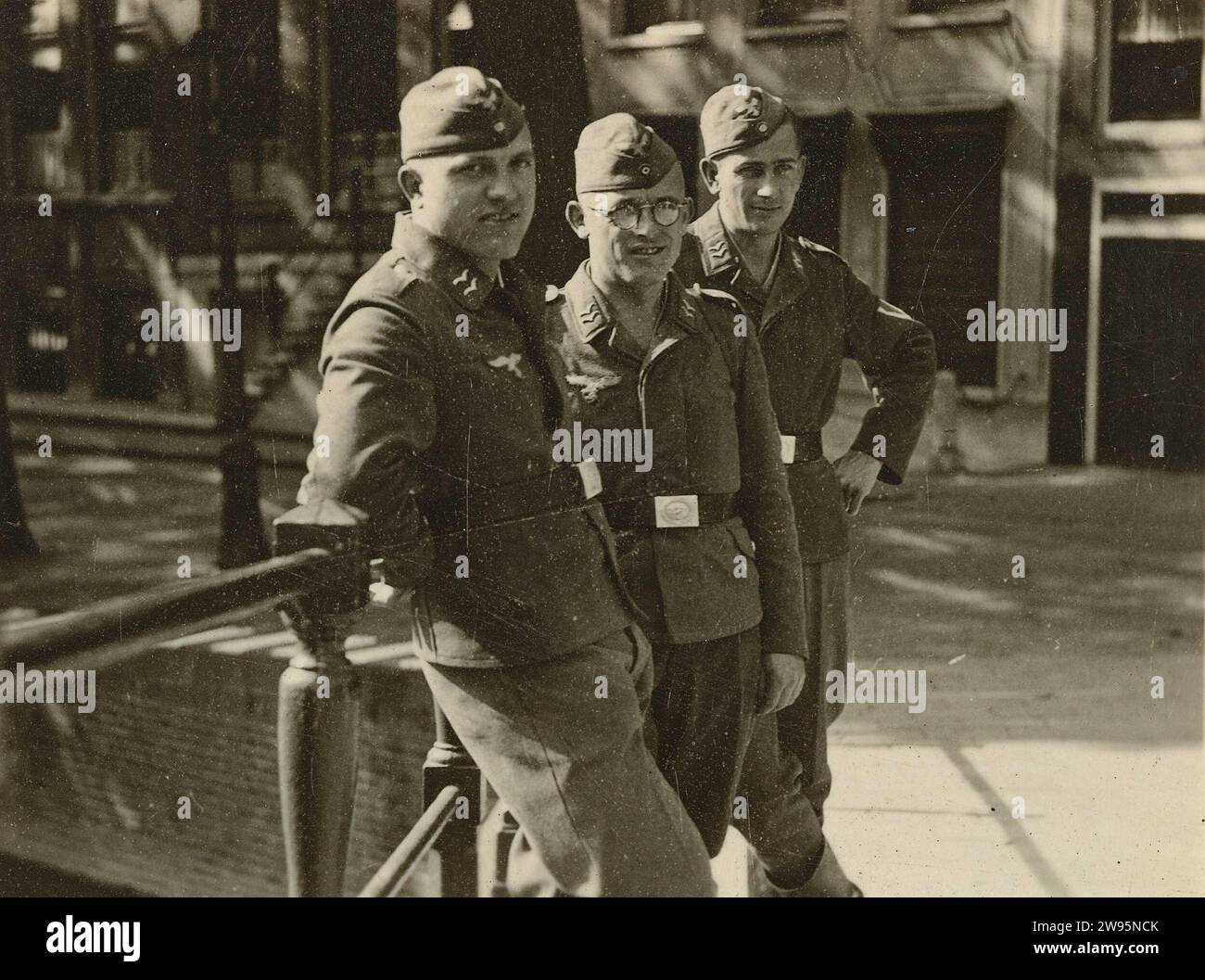Three nazi soldiers hi-res stock photography and images - Alamy