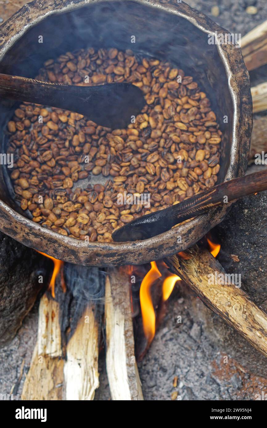 Roasting coffee beans over fire hi-res stock photography and images - Alamy