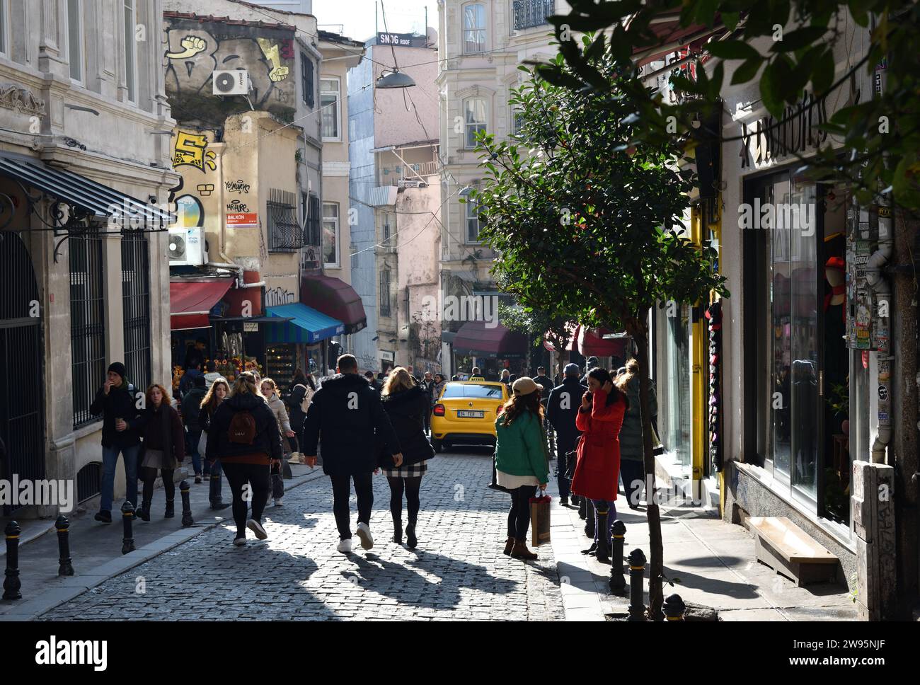 Turkish man woman restaurant hi-res stock photography and images - Alamy