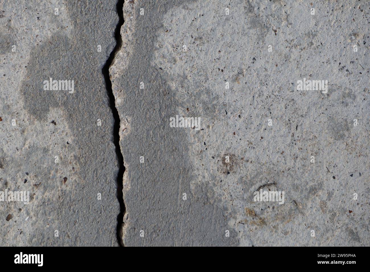 Vertical crack in concrete Low-quality concrete work Photo Stock Photo ...