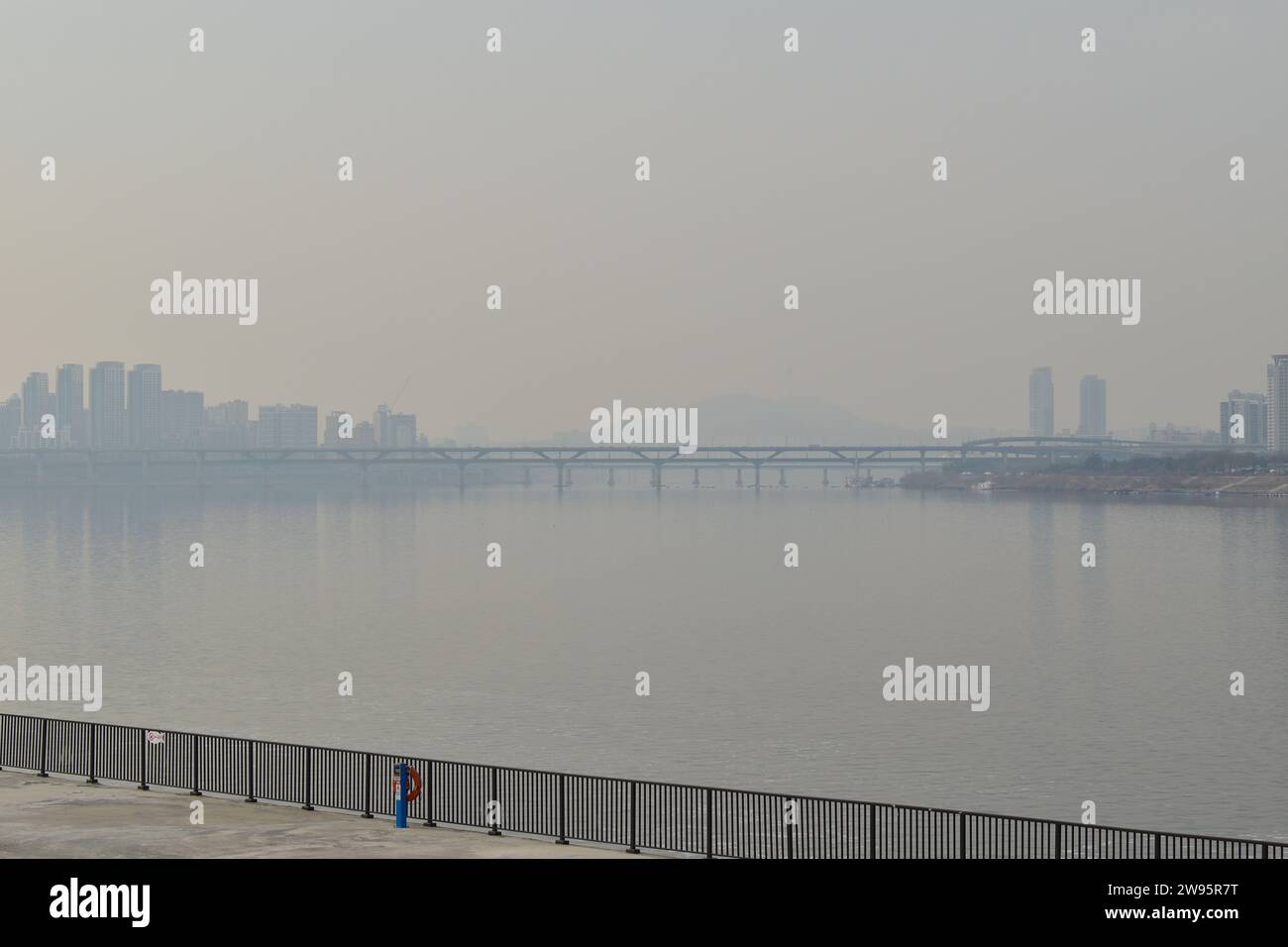 View of the Cheongdam Bridge built across the river Han that flows ...