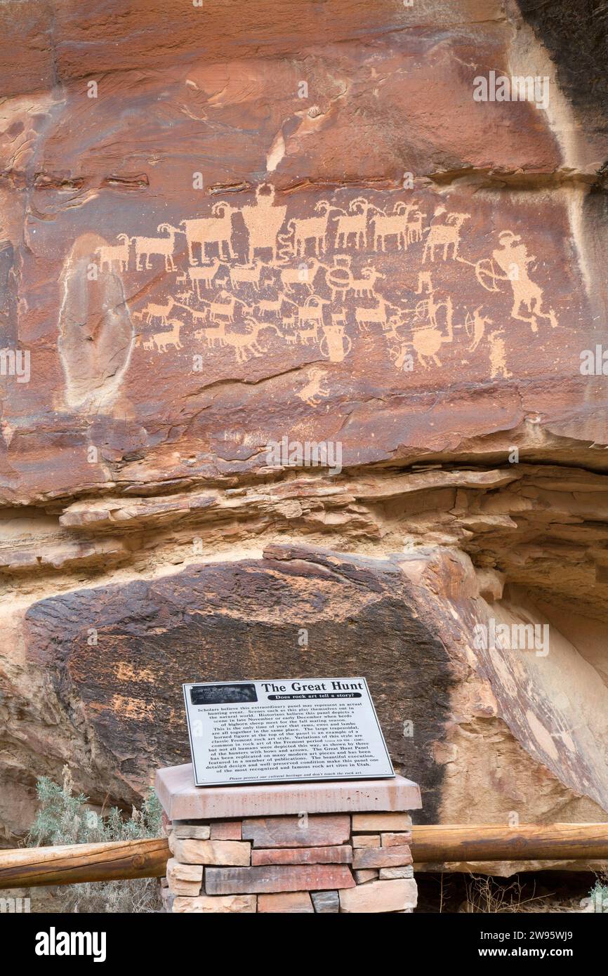 Great Hunt Panel petroglyphs with interpretive board, Nine Mile Canyon ...