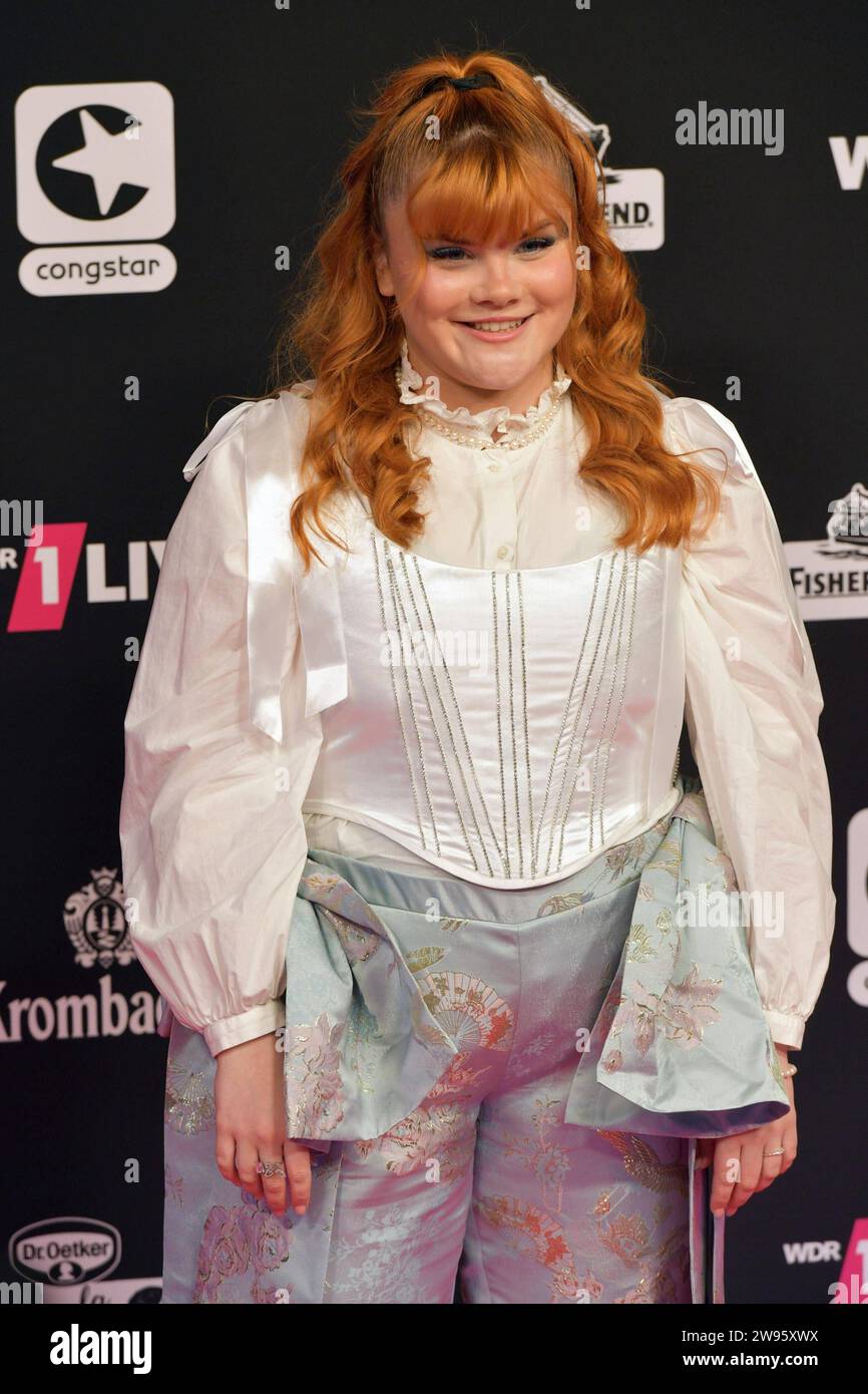 Loi Sängerin 11/23 thg Loi bei der 1Live Krone am 30. November 2023 am ...