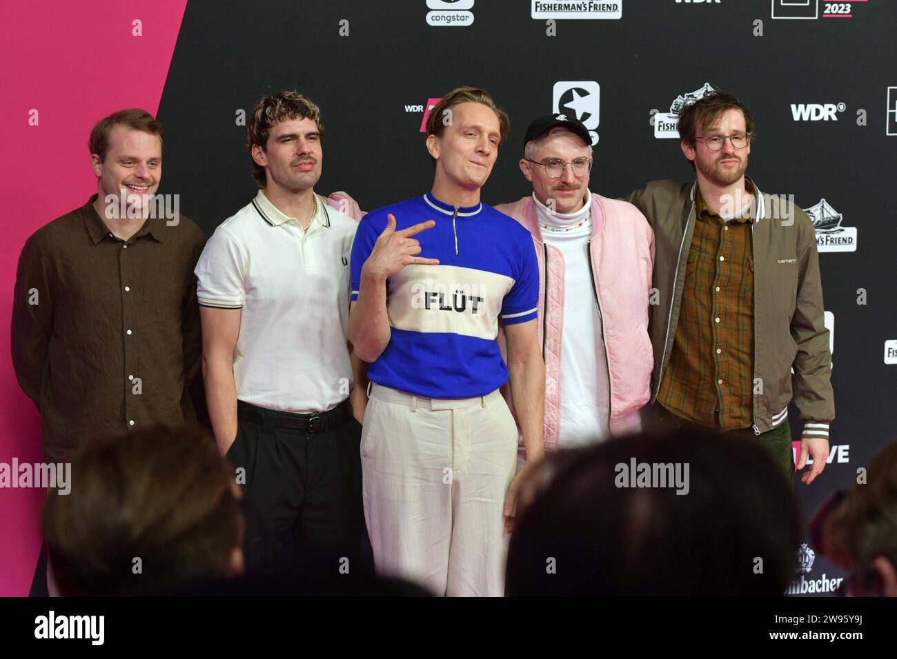 Kraftklub Band 11/23 thg Kraftklub bei der 1Live Krone am 30. November ...