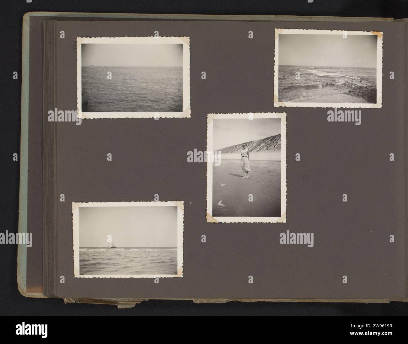 Strand, anonymous, 1935 - 1945 photograph Album magazine with four ...