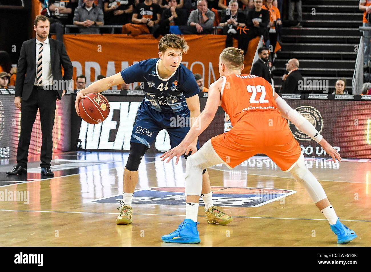 Thomas bennet hi-res stock photography and images - Alamy