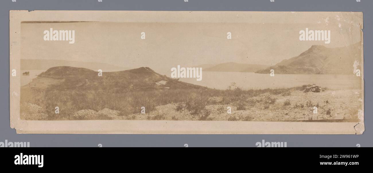 Panorama, anonymous, 1910 - 1922 photograph Panorama of a coastal ...