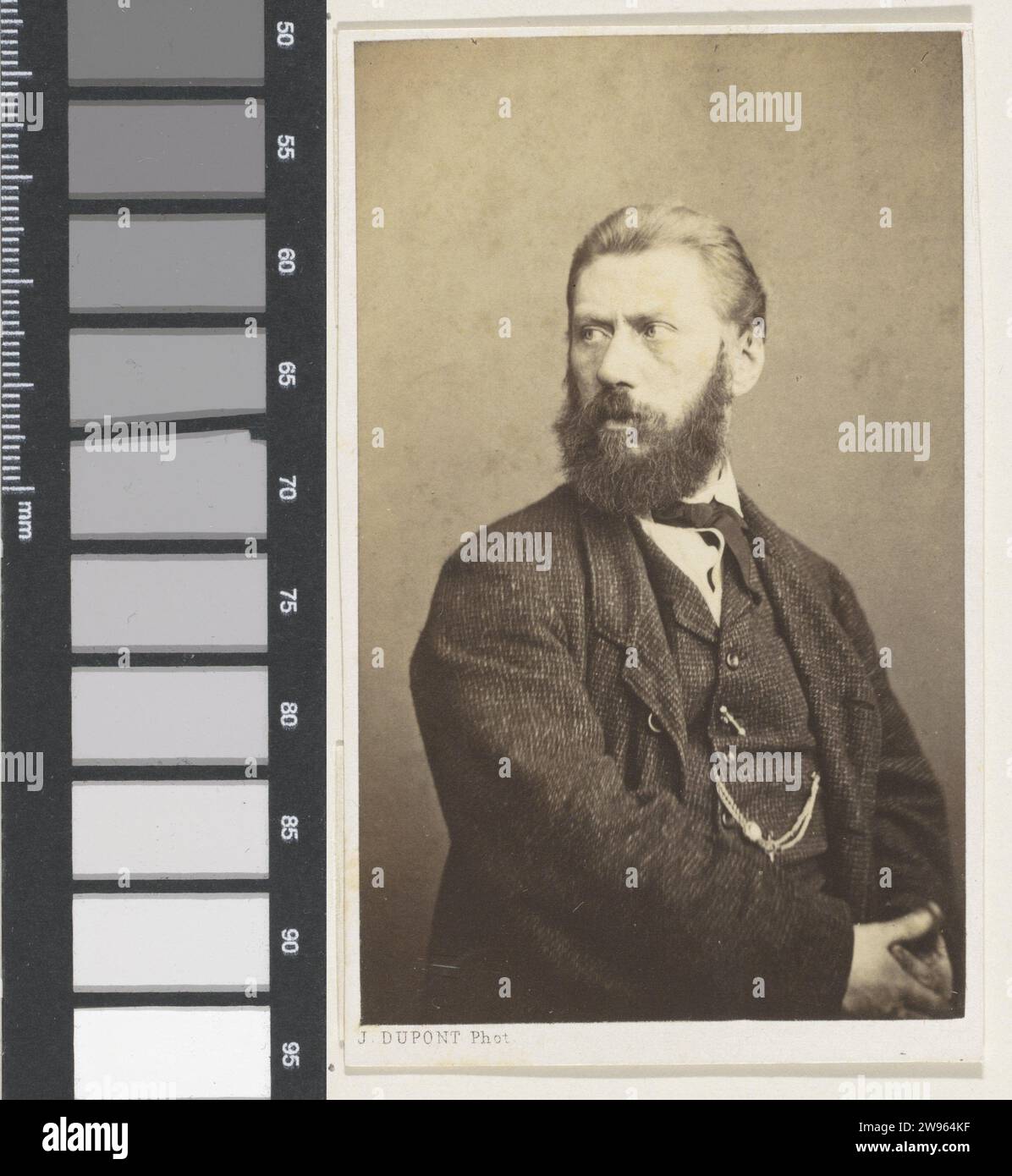 Portrait of the painter Adolf Alexander Dillens, Halfiguur, Joseph ...