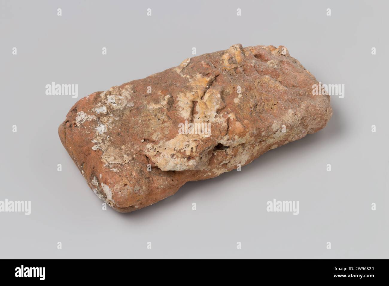 Red-brown brick from V.O.C. ship De 'Witte Leeuw', Anonymous, 1613 ...