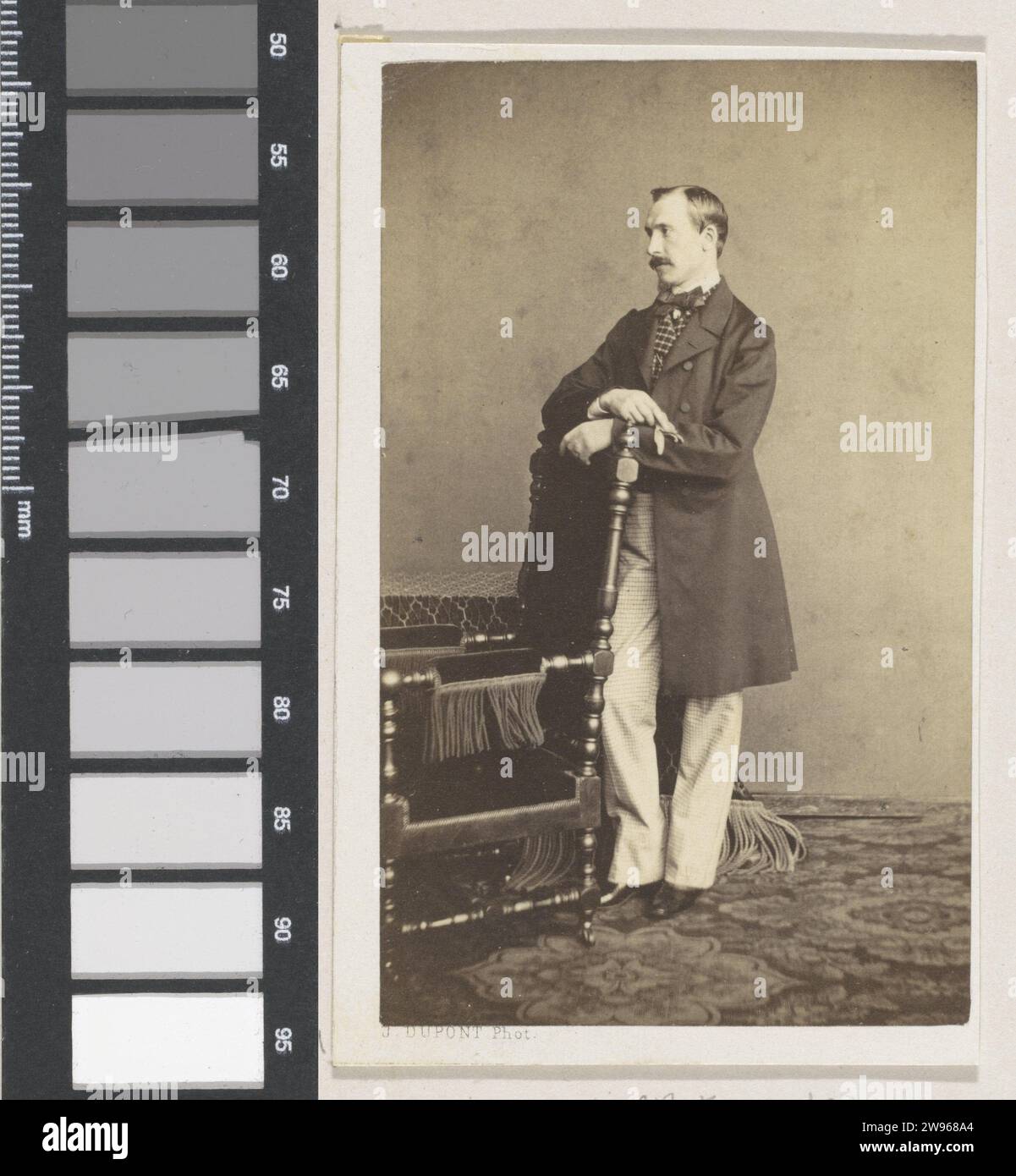Portrait of the painter Ferdinand Wilhelm Pauwels, back, Joseph DUPONT ...