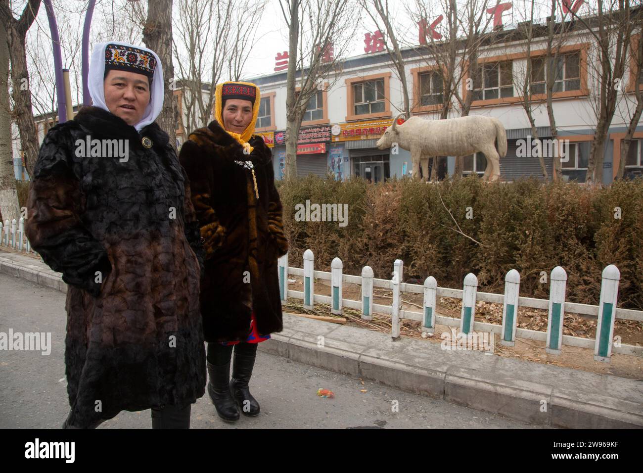 Tajik people village hi-res stock photography and images - Alamy