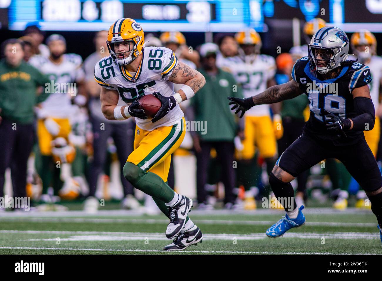 Charlotte, NC, USA. 24th Dec, 2023. Green Bay Packers tight end Tucker ...