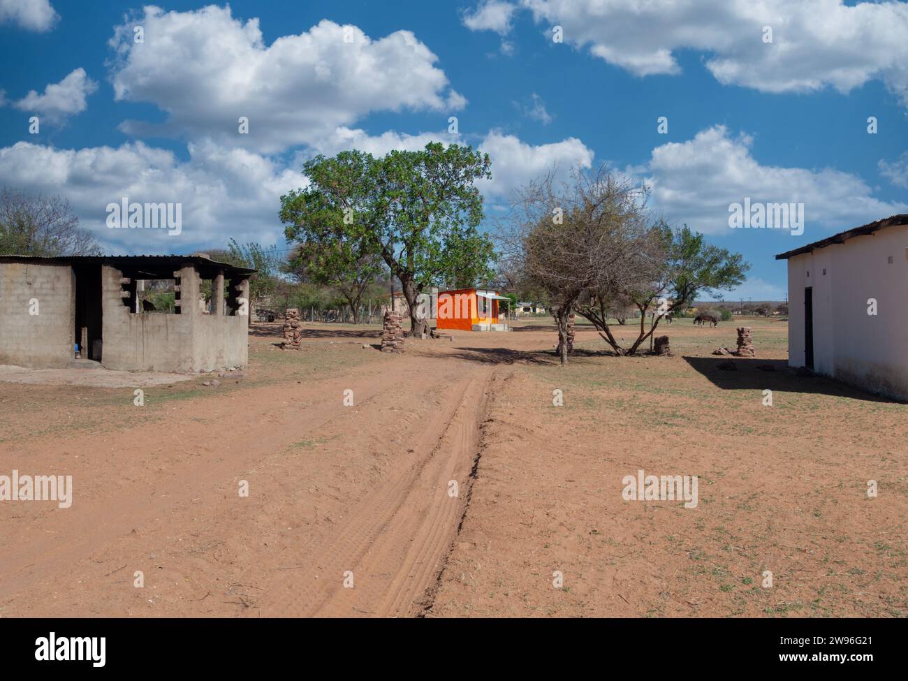 Zimbabwe village hi-res stock photography and images - Alamy