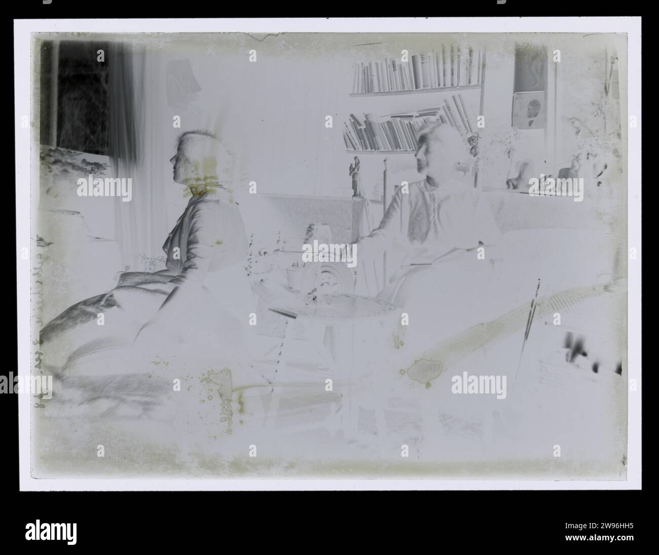 Negative women in hi-res stock photography and images - Alamy