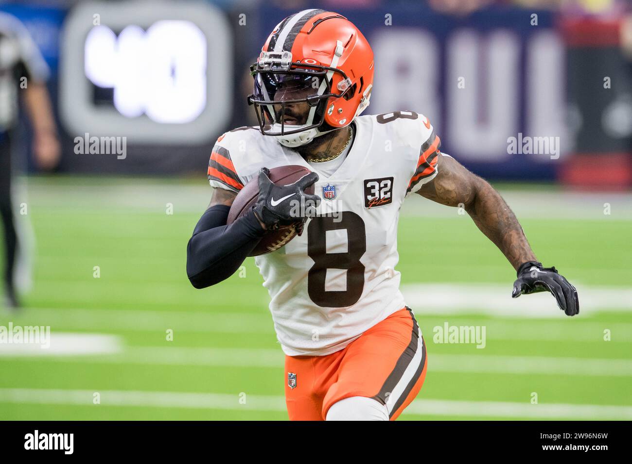 Houston, TX, USA. 24th Dec, 2023. Cleveland Browns wide receiver Elijah ...