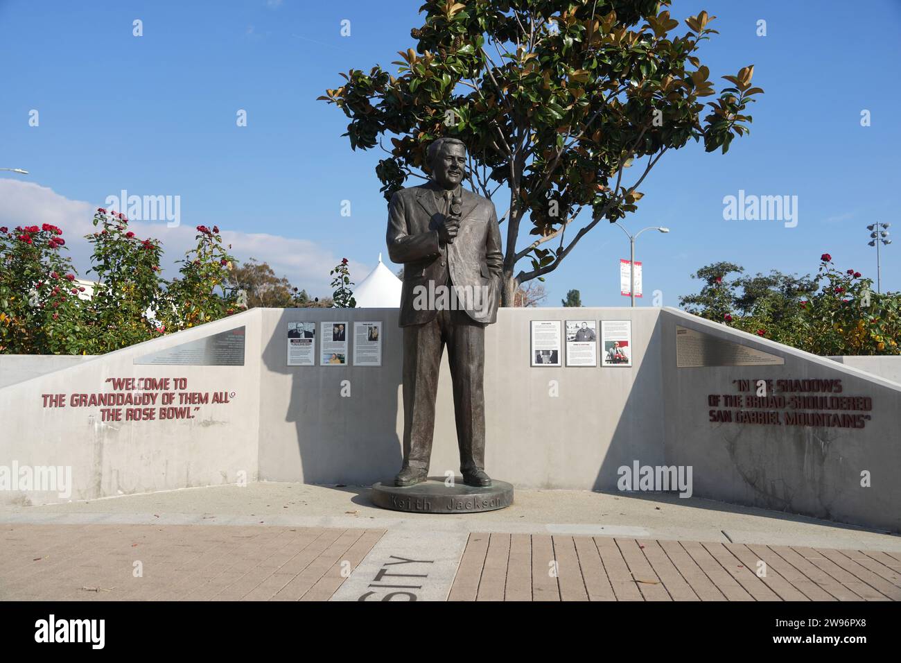 A statue of broadcaster Keith Jackson at the Rose Bowl Stadium ...