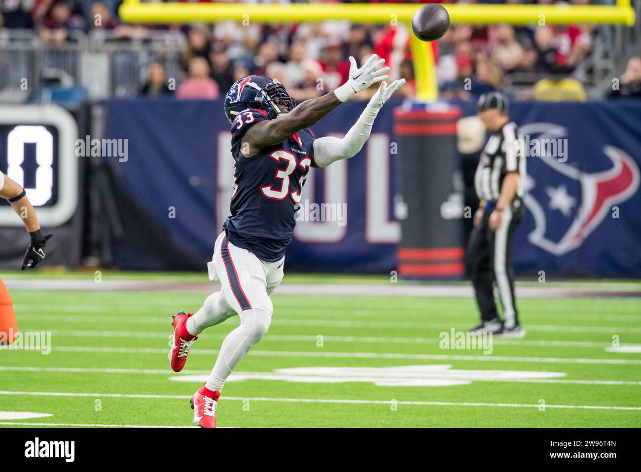 Houston, TX, USA. 24th Dec, 2023. Houston Texans running back Dare ...
