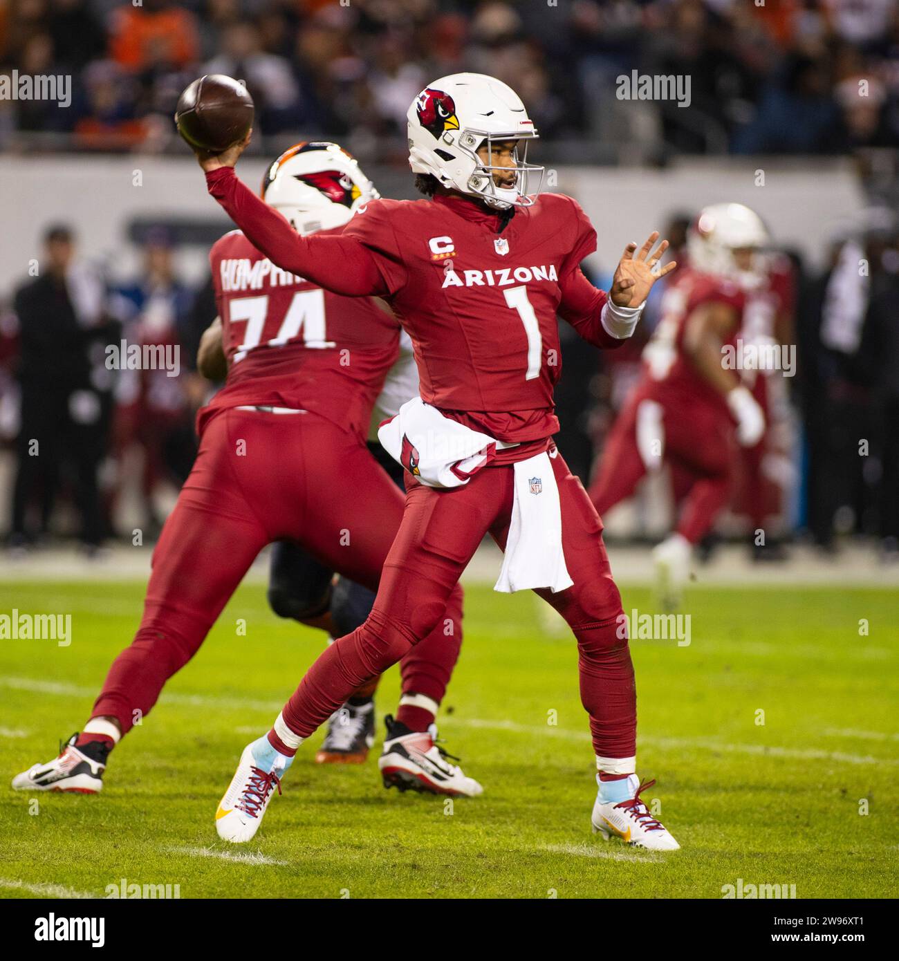 Chicago, IL, USA. 24th Dec, 2023. Arizona Cardinals quarterback #1 ...