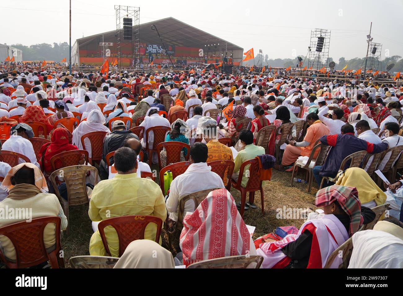 In a landmark display of unity and devotion, Kolkata's Brigade Parade ...