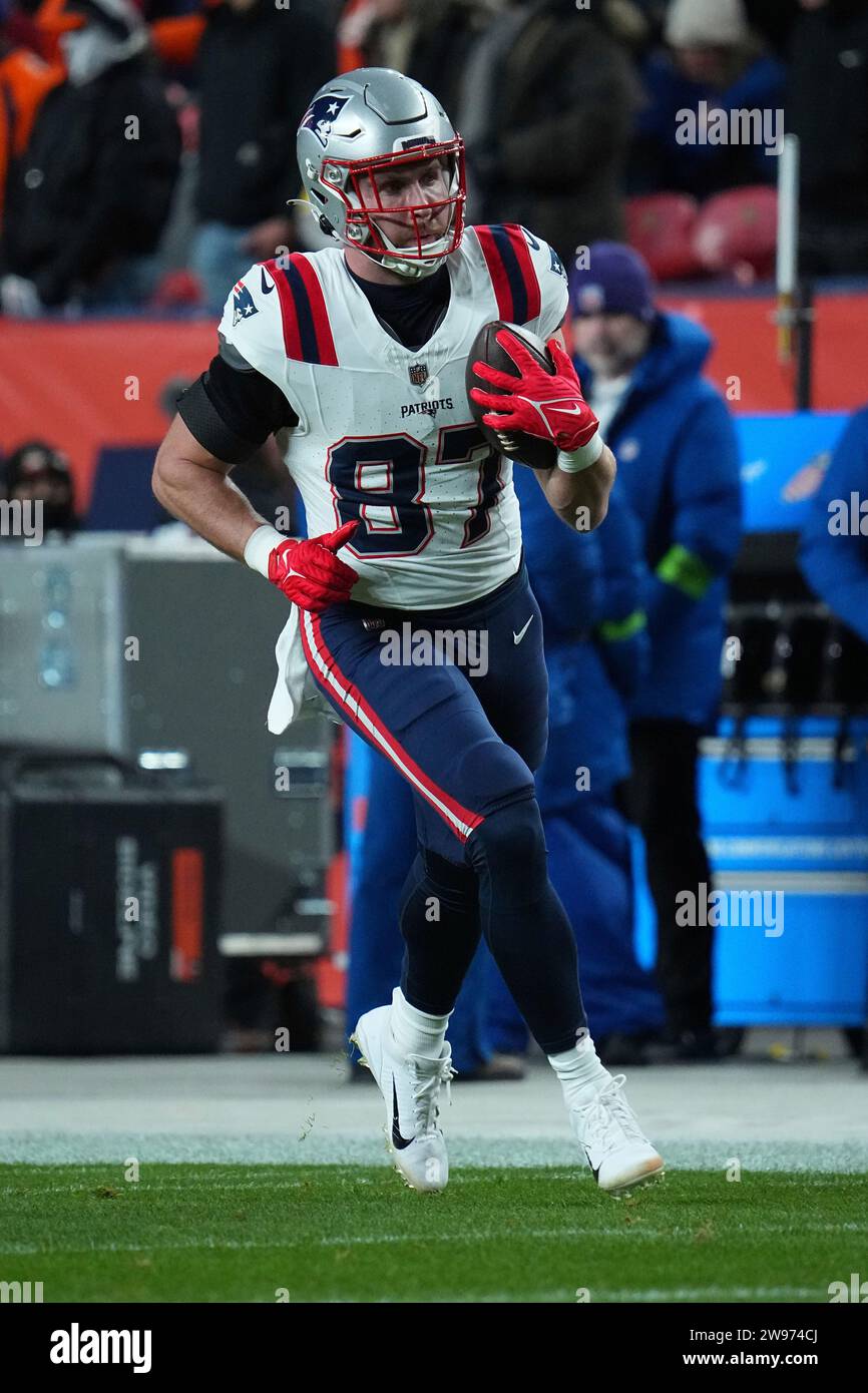 New England Patriots tight end Matt Sokol (87) against the Denver ...