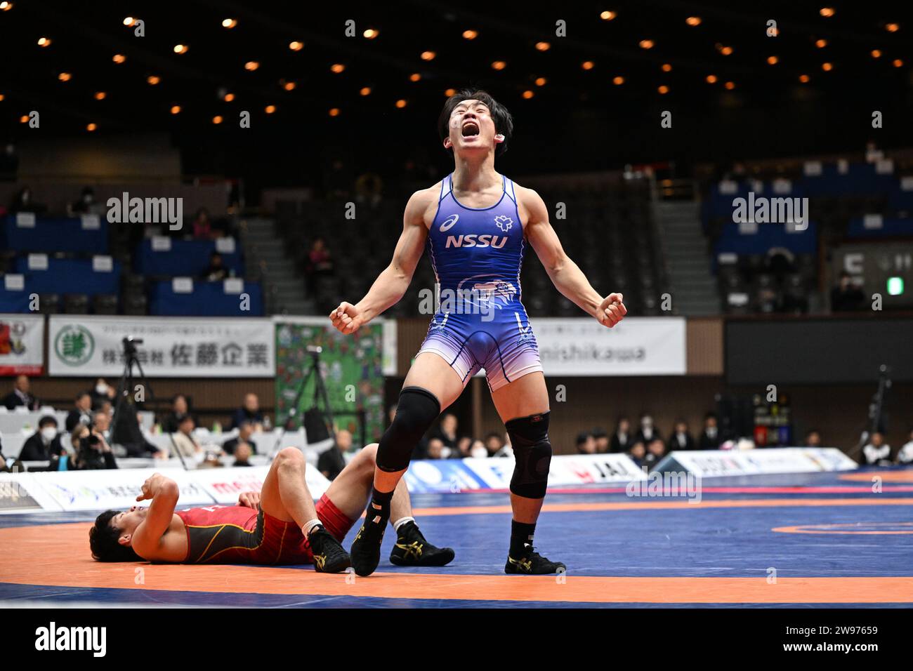 Yoyogi 2nd Gymnasium, Tokyo, Japan. 23rd Dec, 2023. (L-R) Rikuto Arai, Kento Yumiya, DECEMBER 23 ...