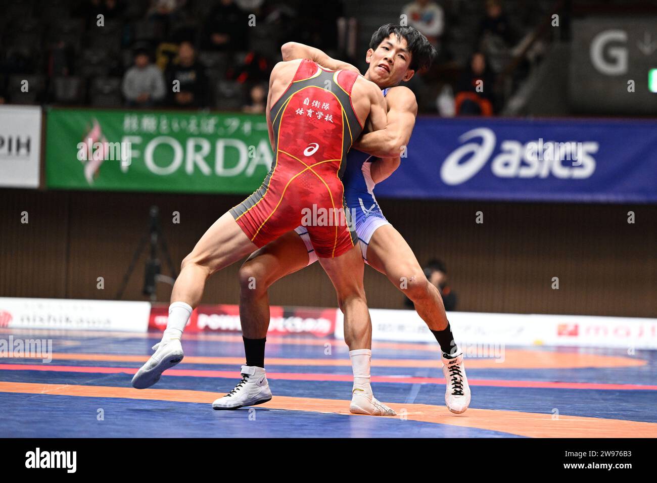 Yoyogi 2nd Gymnasium, Tokyo, Japan. 23rd Dec, 2023. (L-R) Maito Kawana, Kaito Inaba, DECEMBER 23 ...
