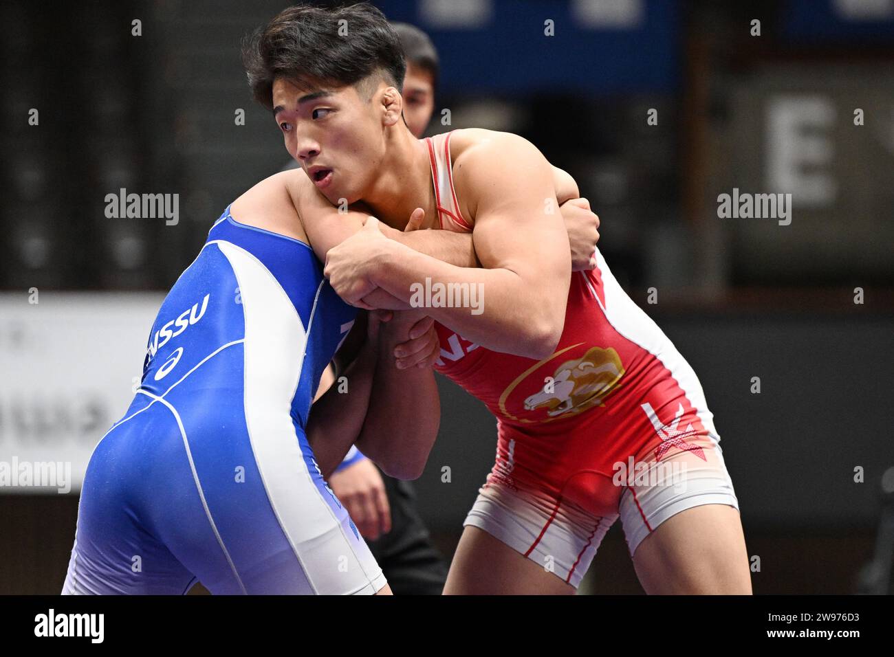 Yoyogi 2nd Gymnasium, Tokyo, Japan. 23rd Dec, 2023. (L-R) Taishi Tomoyose, Isami Horikita ...