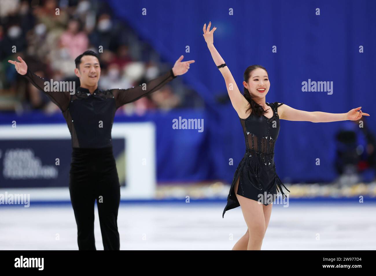 Nagano, Japan. 24th Dec, 2023. Akari Kinoshita & Takahiko Tamura Figure ...