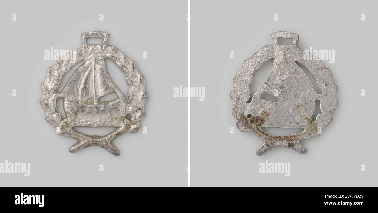 Parrier fishing boat in Krans ,, 1800 - 1900 history medal Casted tin ...