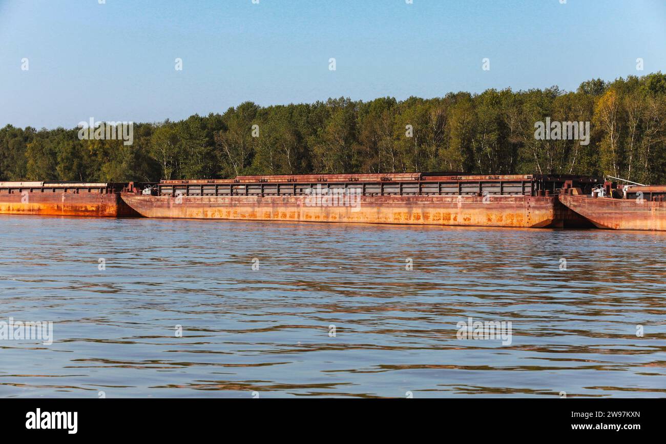 Barges in river danube hi-res stock photography and images - Alamy