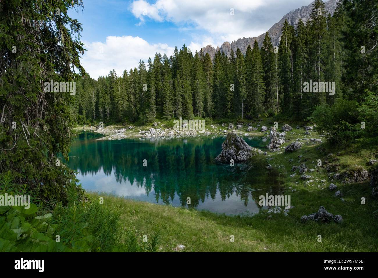 Passo carezza hi-res stock photography and images - Alamy
