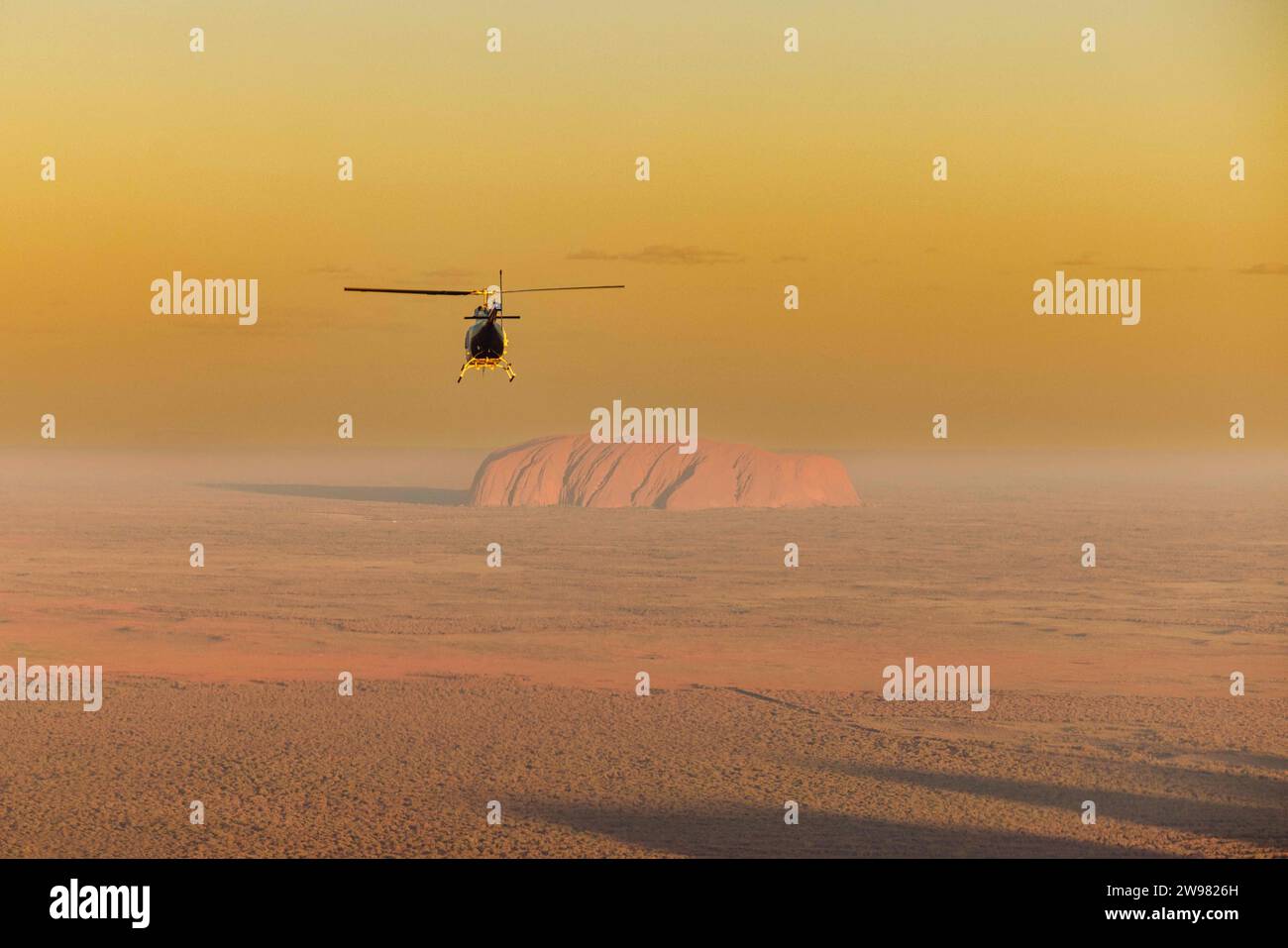 Uluru aerial hi-res stock photography and images - Alamy