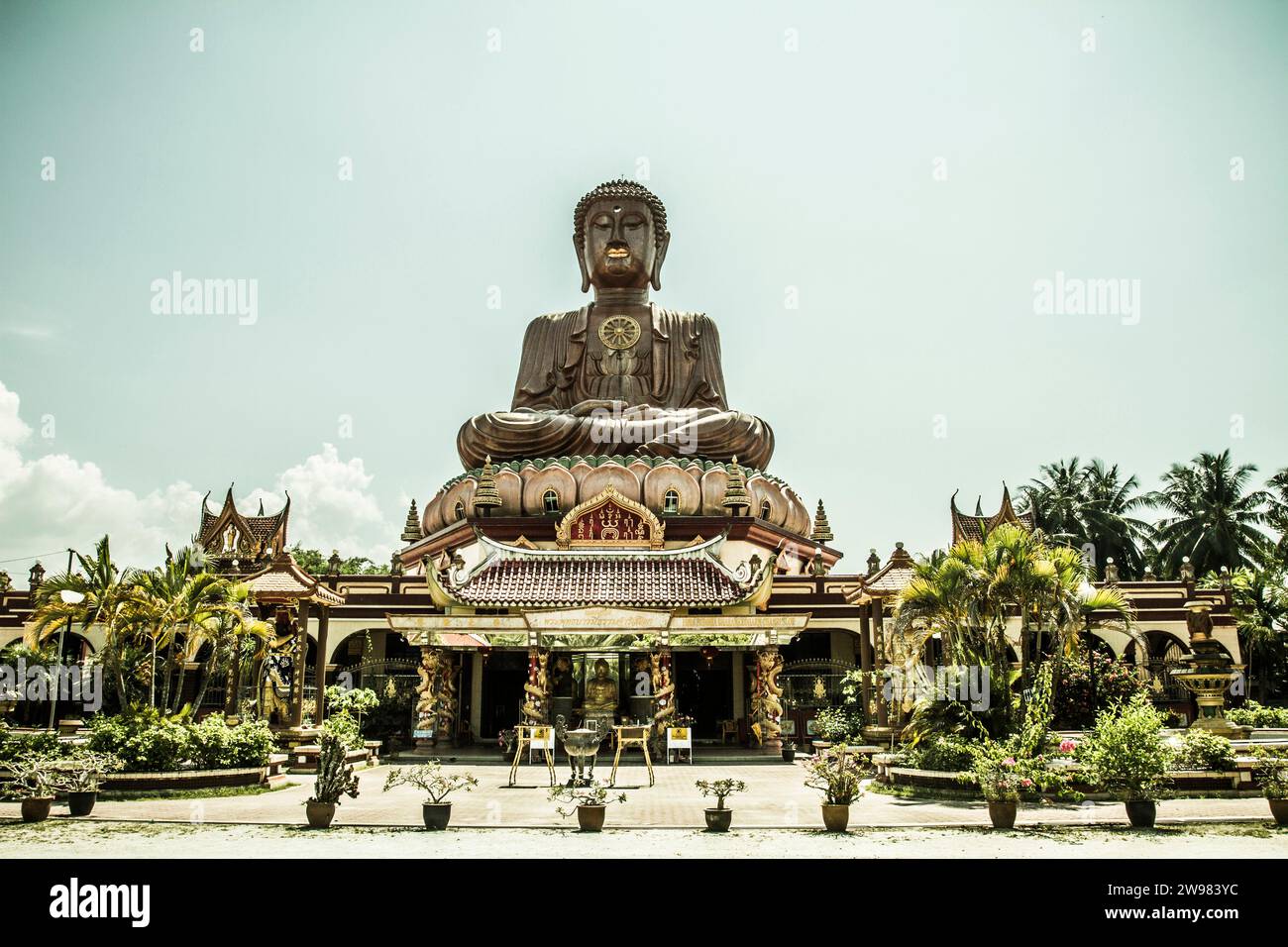 Large statue of Buddha Stock Photo - Alamy