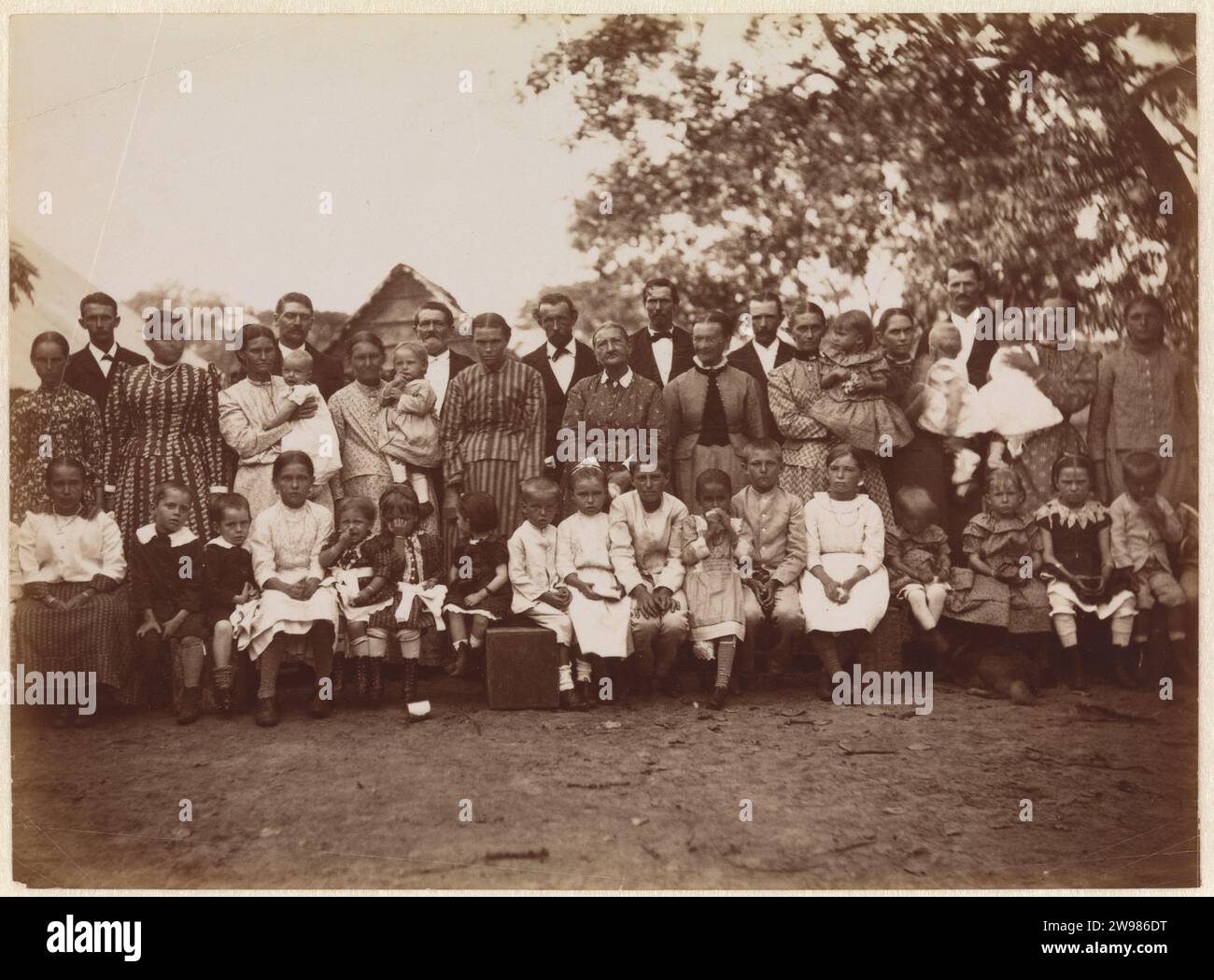Group of farmer's colonists in Suriname, probably the Taminga family ...