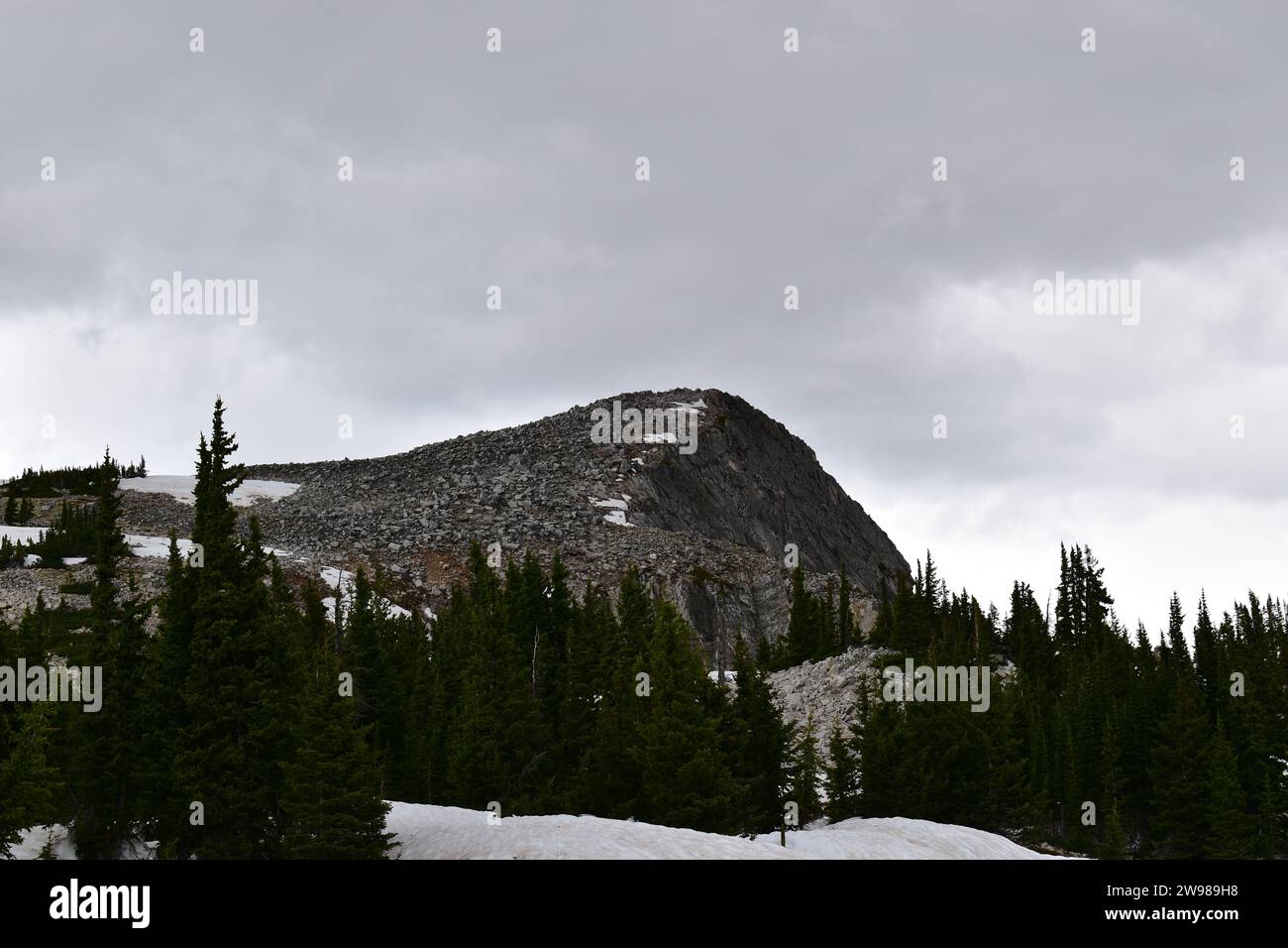 Snowy mountainside around Medicine Bow peak and Lake Marie in Medicine ...