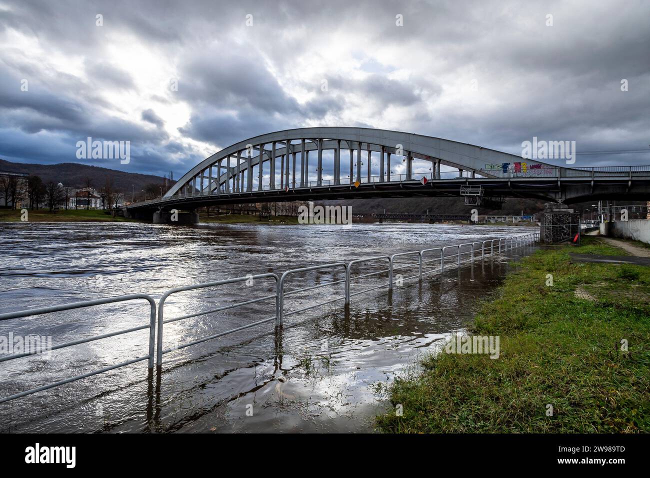 Usti Nad Labem, Czech Republic. 25th Dec, 2023. Raised level of Labe ...