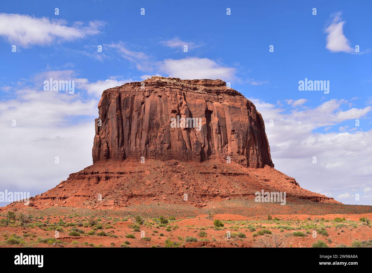 View of the Merrick Butte red sandstone formation in Monument Valley ...