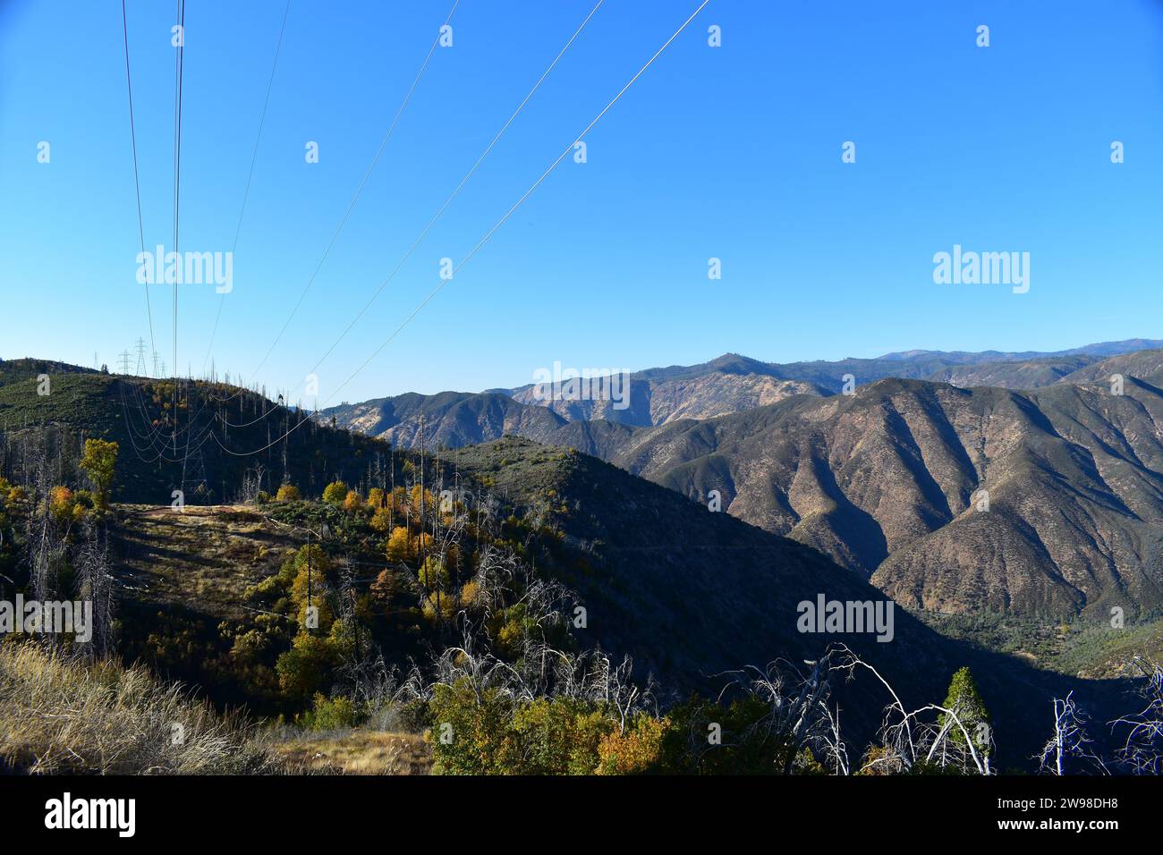 View from Rim of the World vista point in Stanislaus National Forest ...