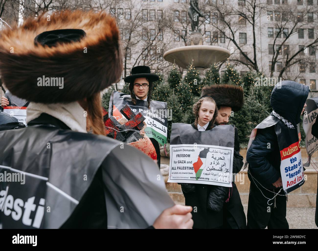 New York, United States. 23rd Dec, 2023. Members of the Jewish anti ...
