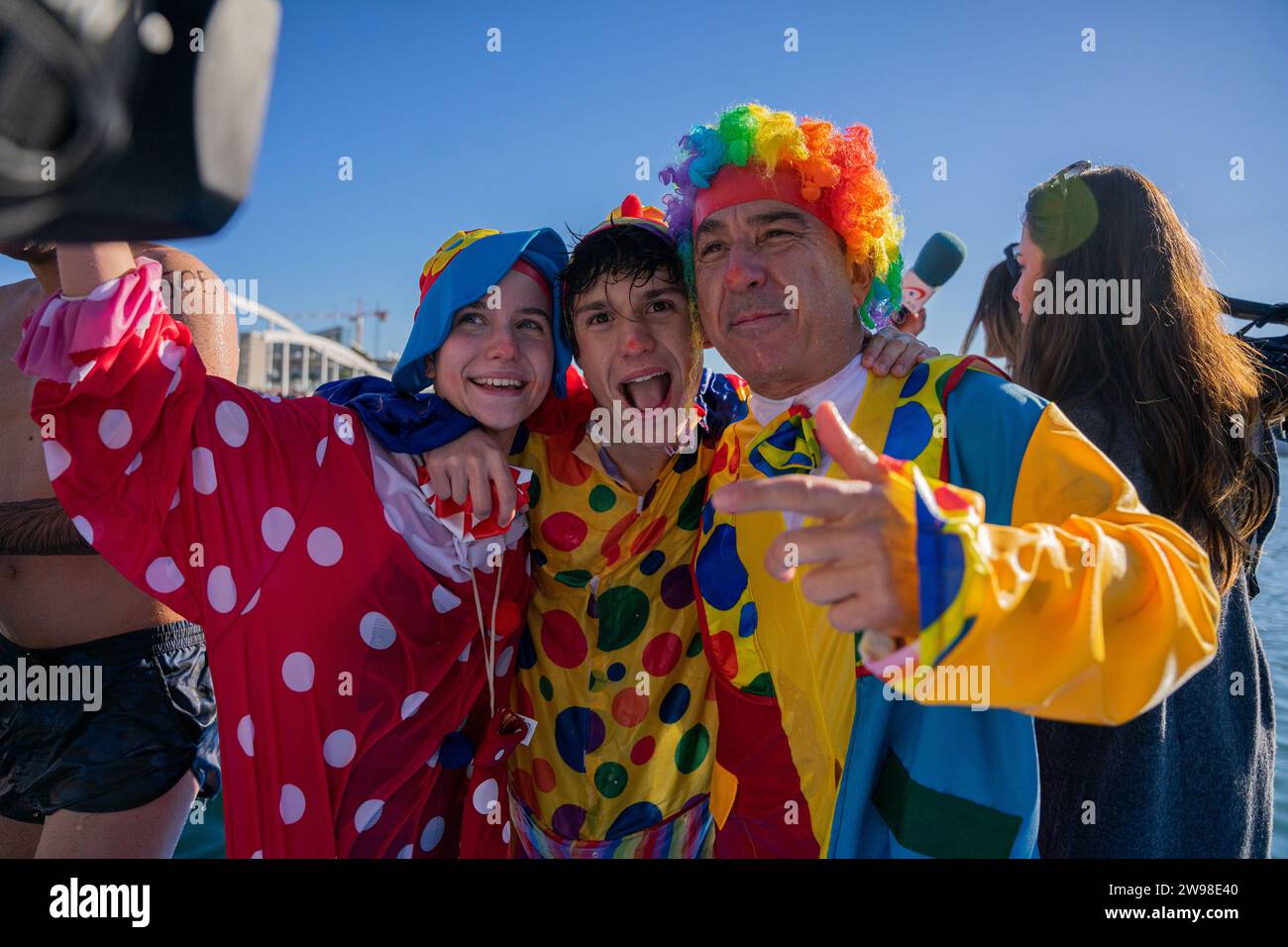 Barcelona, Barcelona, Spain. 25th Dec, 2023. People dressed as Santa ...