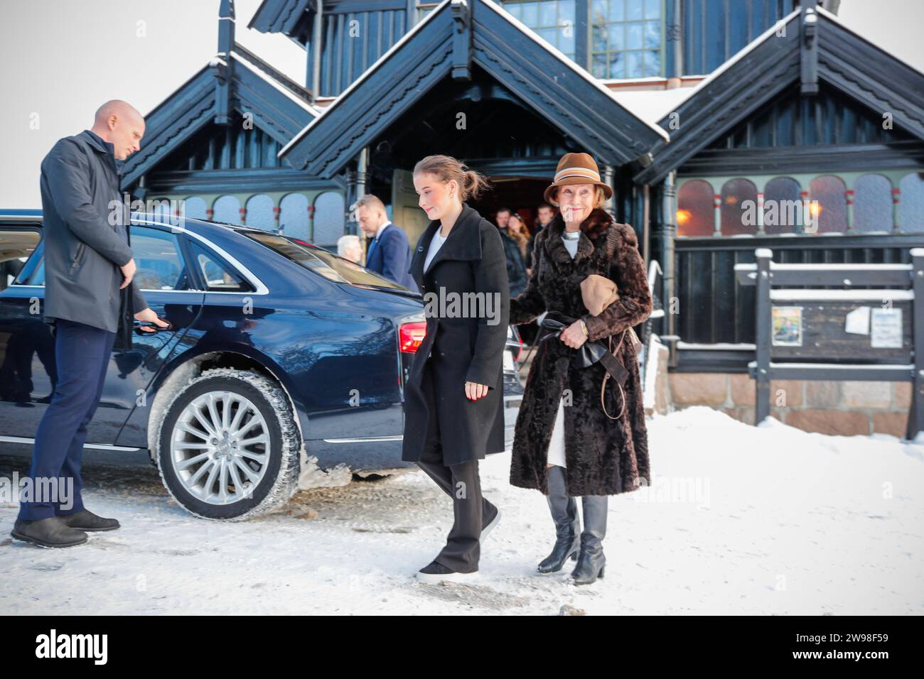 Oslo 20231225.Granddaughter Emma Tallulah Behn and Queen Sonja after ...