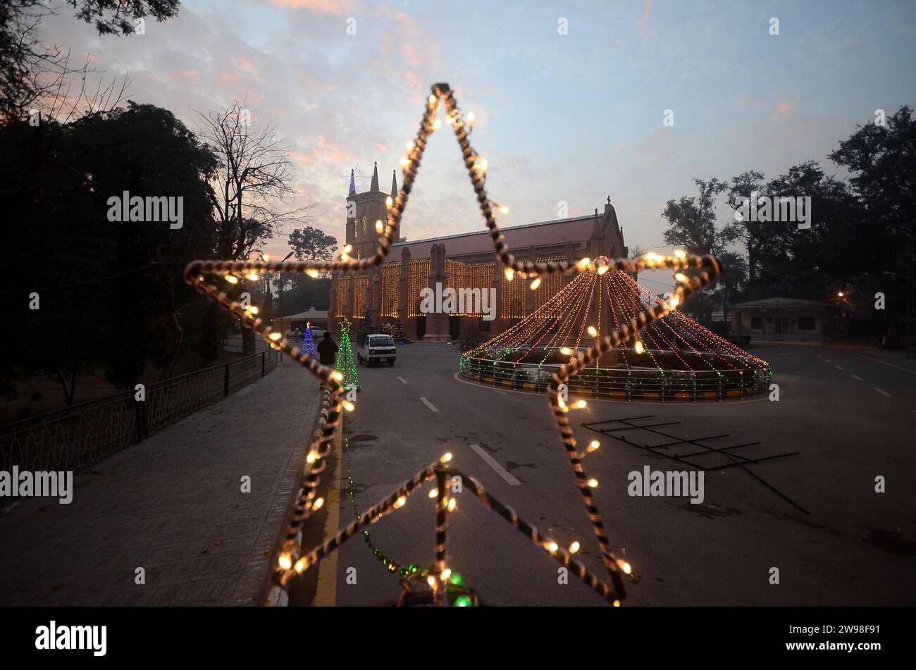 Peshawar, Peshawar, Pakistan. 25th Dec, 2023. A general view shows the ...