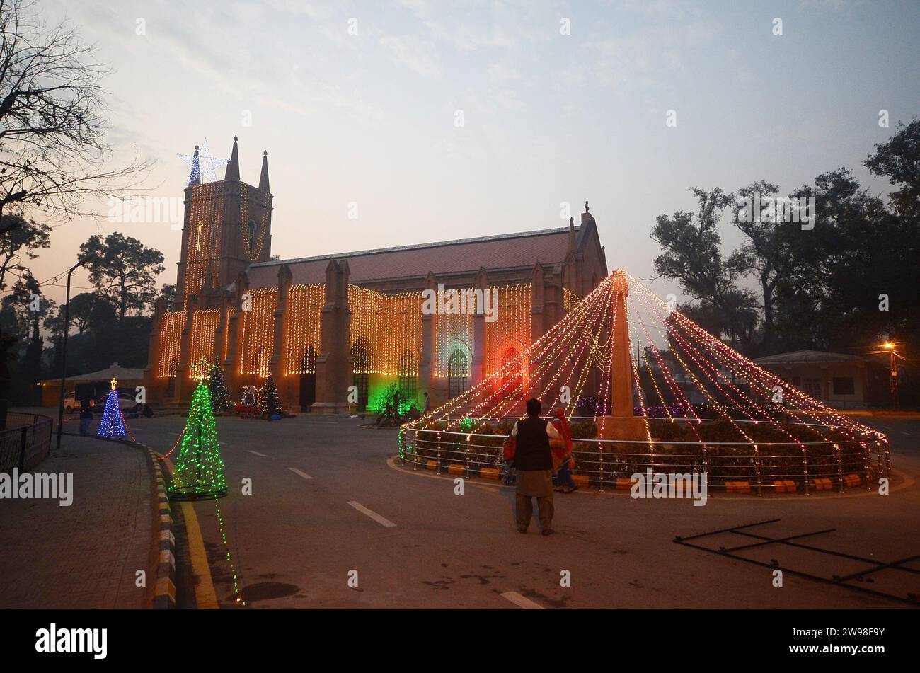 Peshawar, Peshawar, Pakistan. 25th Dec, 2023. A general view shows the ...