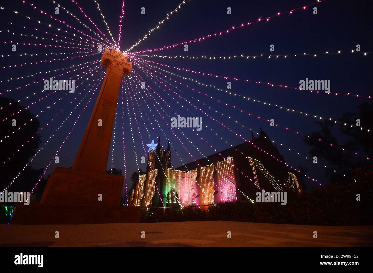 Peshawar, Peshawar, Pakistan. 25th Dec, 2023. A general view shows the ...