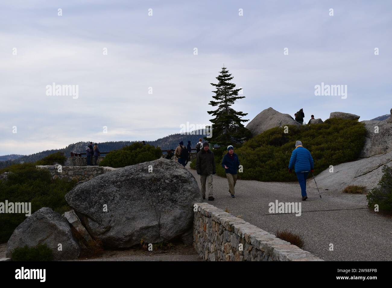 Scenic point trail glacier national park hi-res stock photography and ...