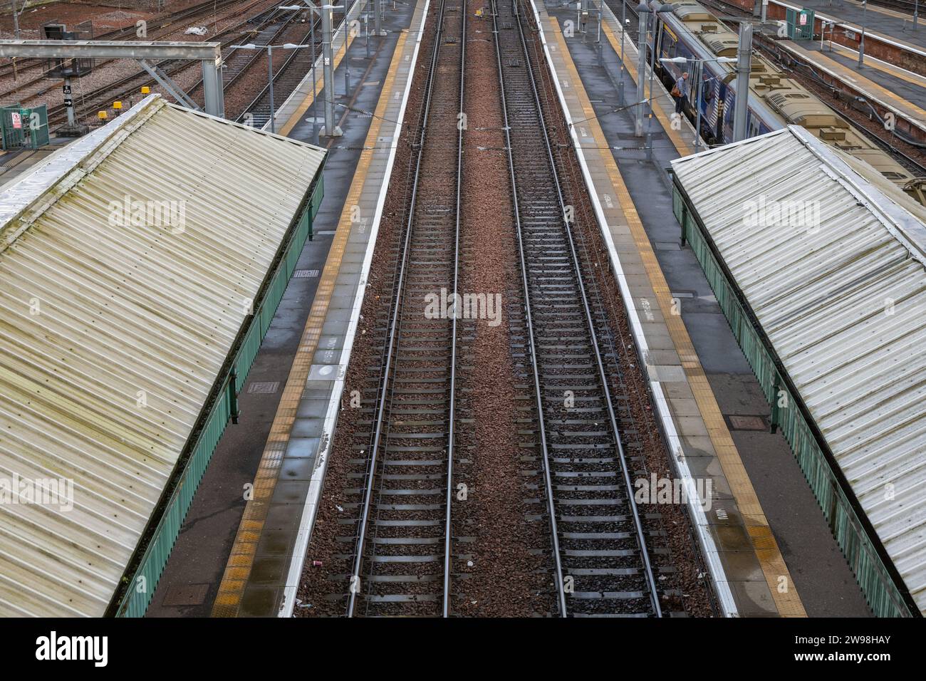 Edinburgh Waverley main railway station platforms and tracks, city ...