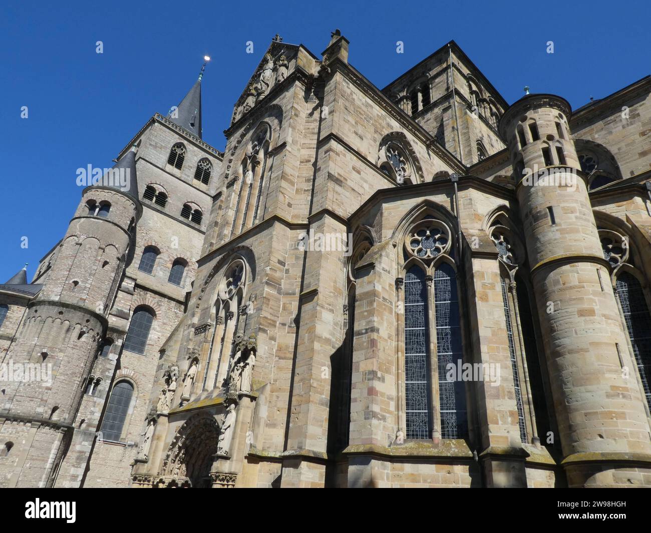 Oldest diocese hi-res stock photography and images - Alamy