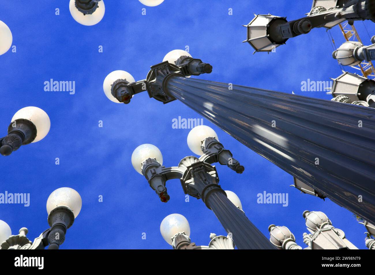 Los Angeles, California: Public Art URBAN LIGHT a sculpture by Chris ...